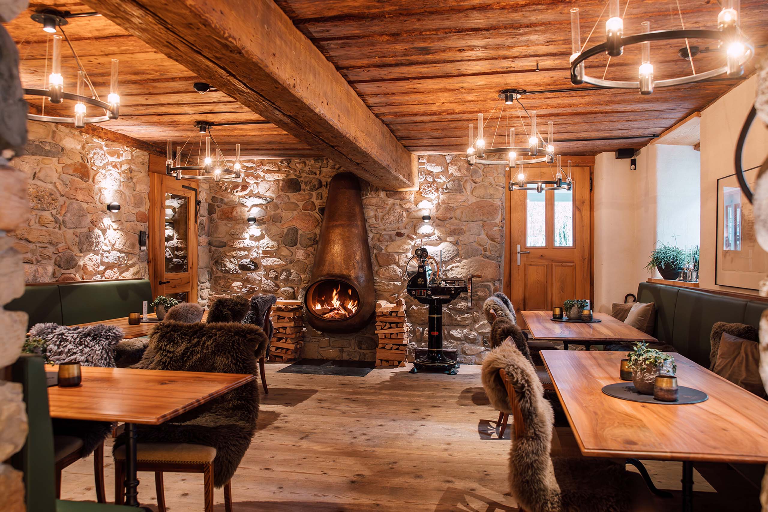 Alpine bar and restaurant, Switzerland | Appenzeller Huus